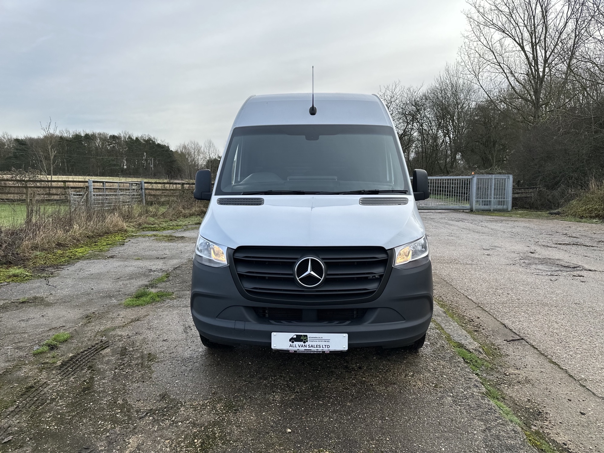 Mercedes-Benz Sprinter 315 L2 H2 Progressive RWD – All Van Sales